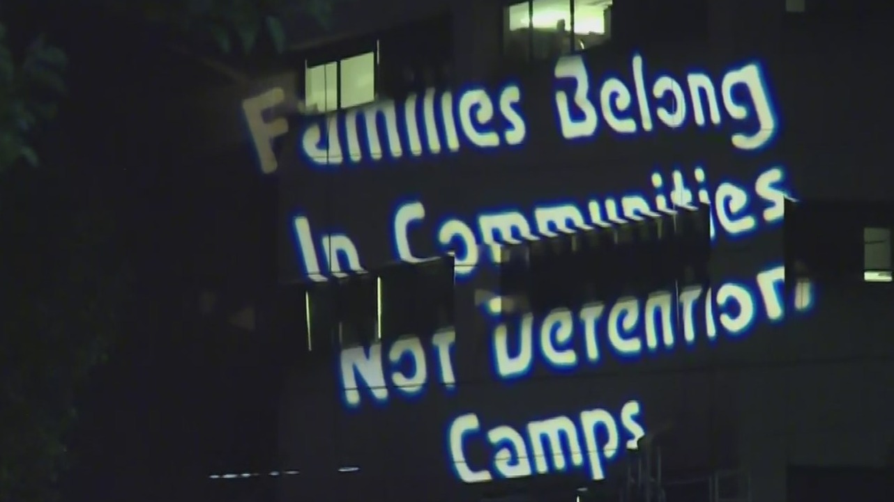 Anti-ICE protests escalate outside South Portland facility – KOIN.com