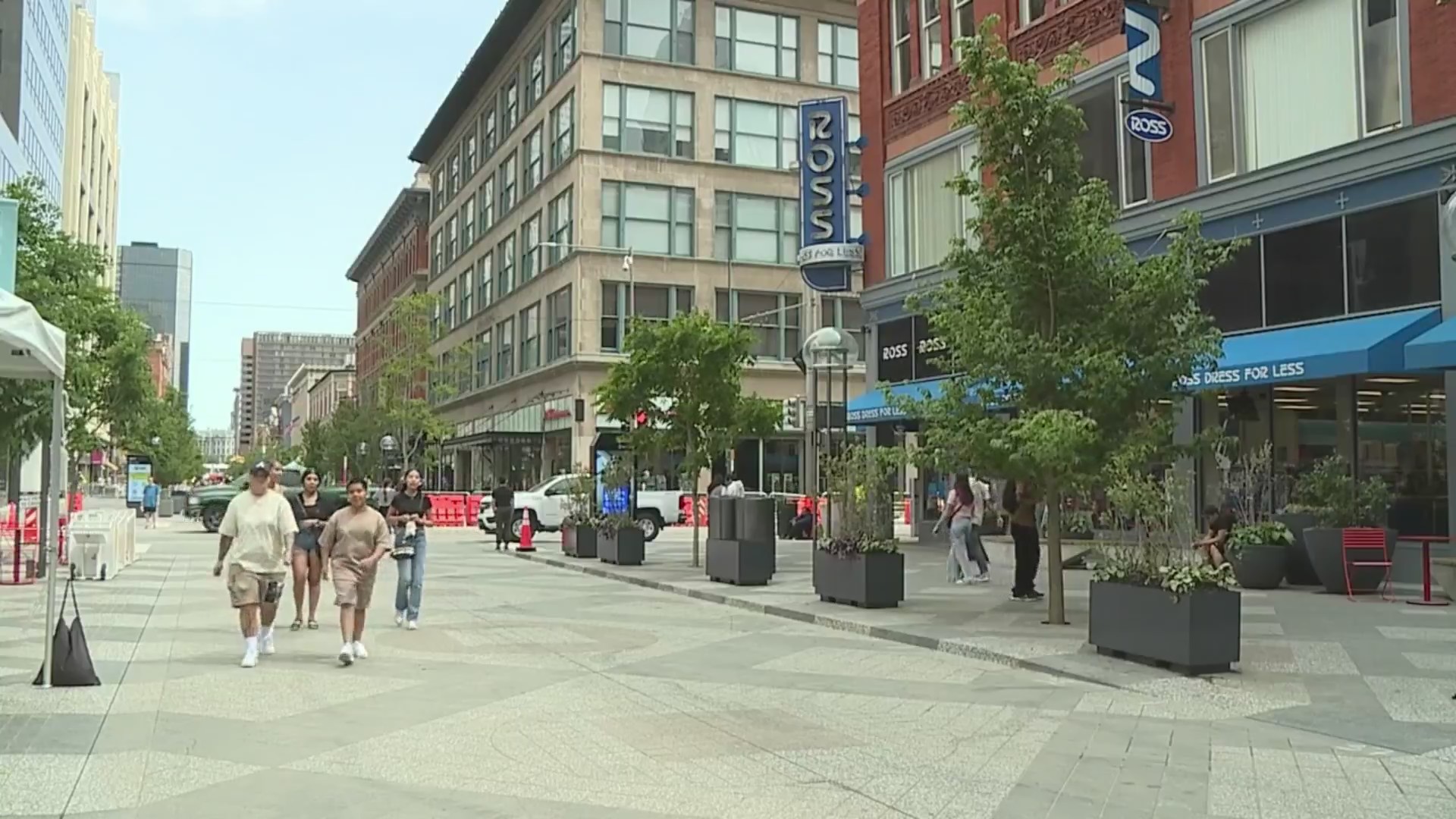 Downtown Denver unveils revamped 16th Street – FOX31 Denver