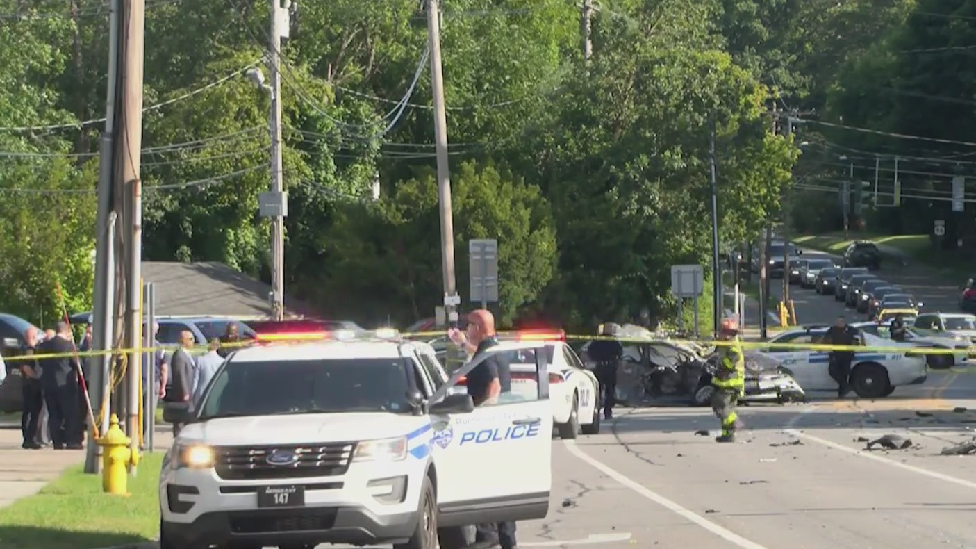 1 man dead, 3 teens seriously injured after stolen car crash in ...