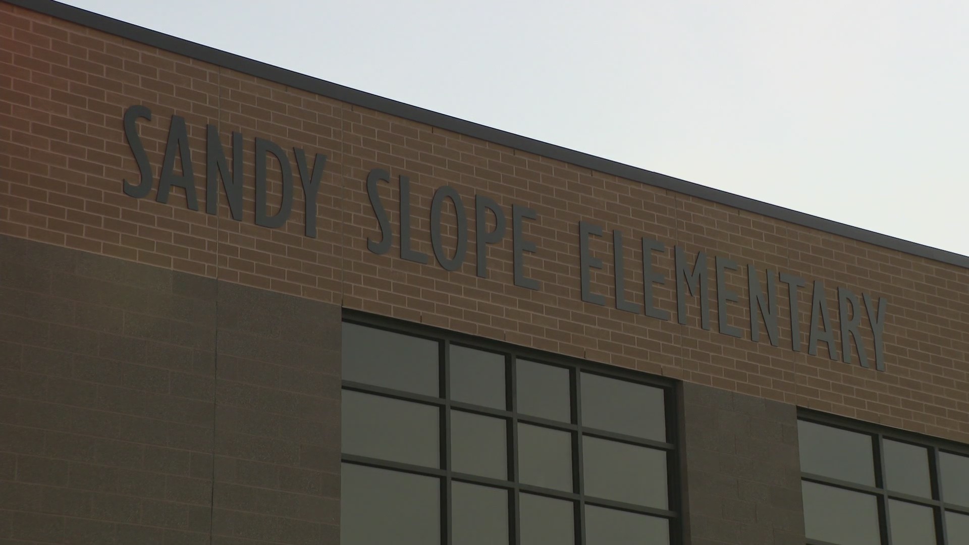 Sandy Slope Elementary School unveiled as Appleton Area School District ...