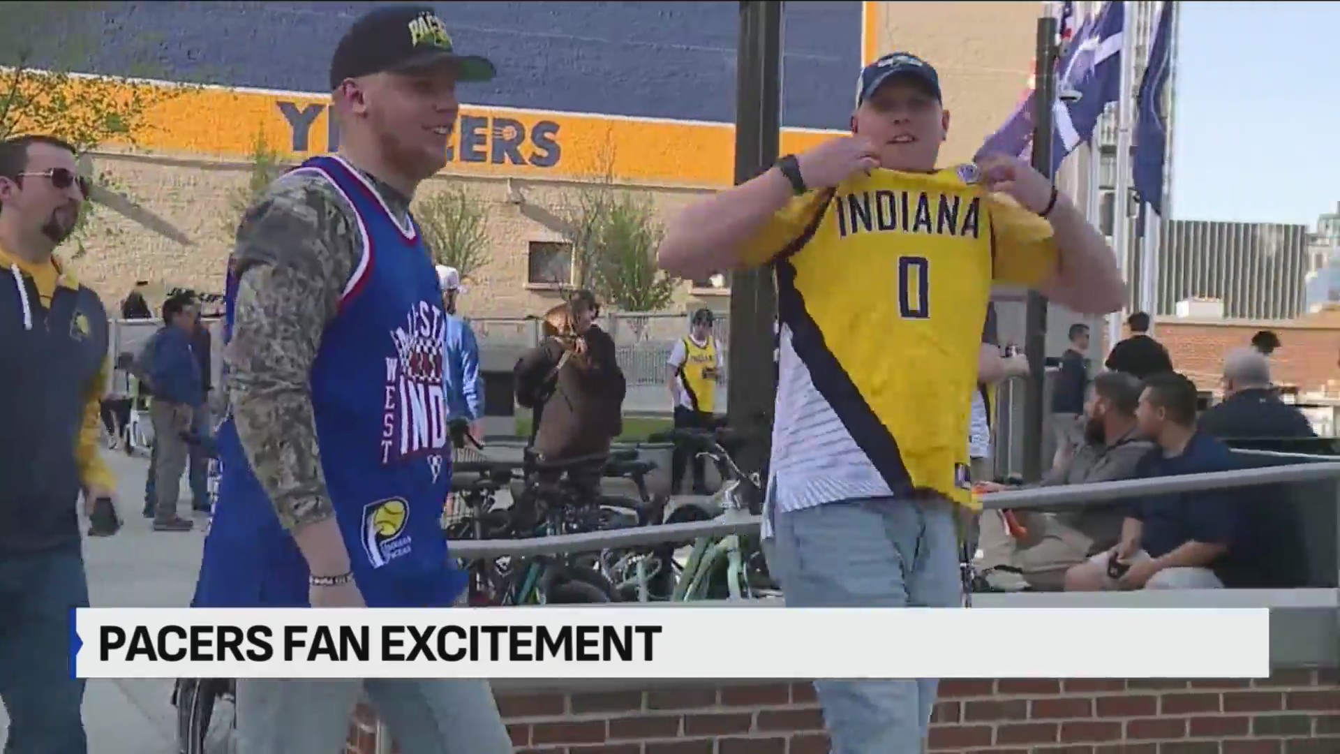 Pacers fans flood downtown Indy with excitement for Game 2 – Fox 59
