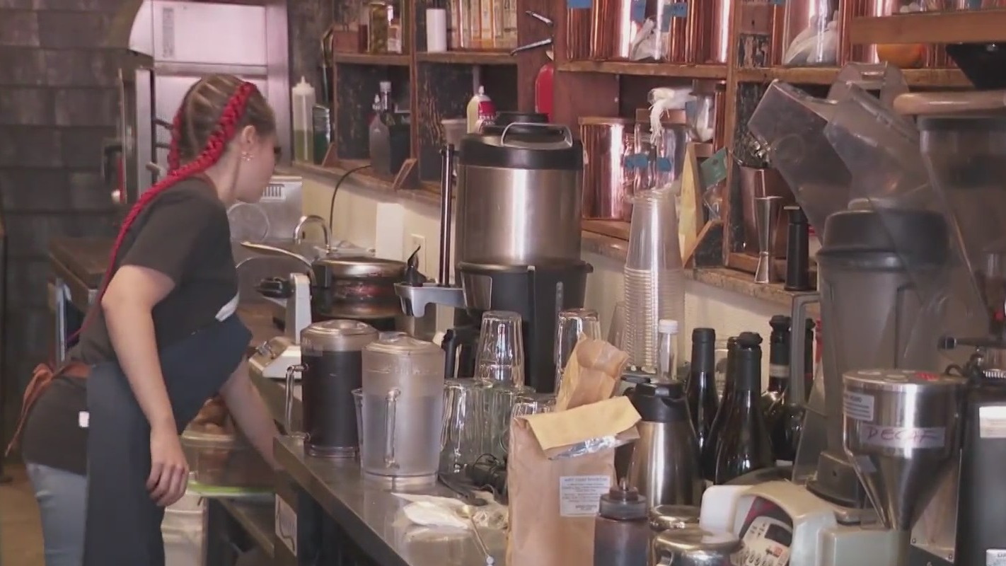 Restaurants struggling to survive amid ‘food-flation’ | NewsNation Now ...