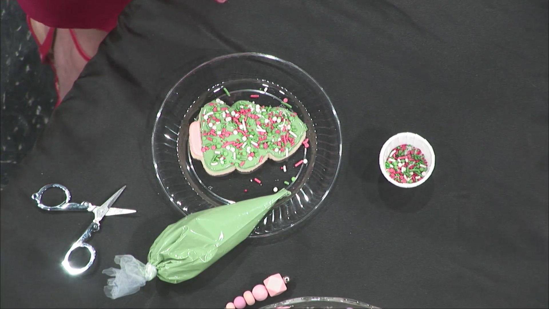 Sweet Pea Bakery provides easy tips to decorating cookies – KRQE NEWS ...