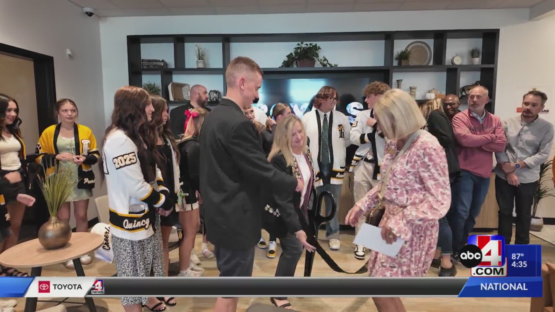Weber School Foundation opens new teen center at Roy High School – ABC4 ...