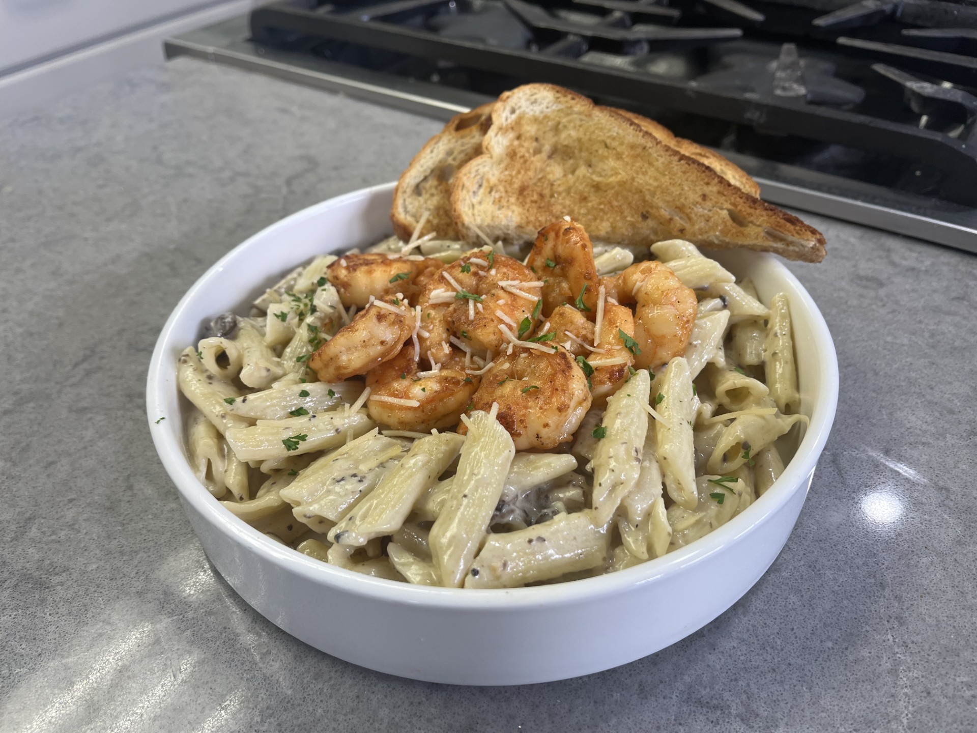 In the Kitchen: Black Truffle Penne Pasta with Shrimp – WPRI.com