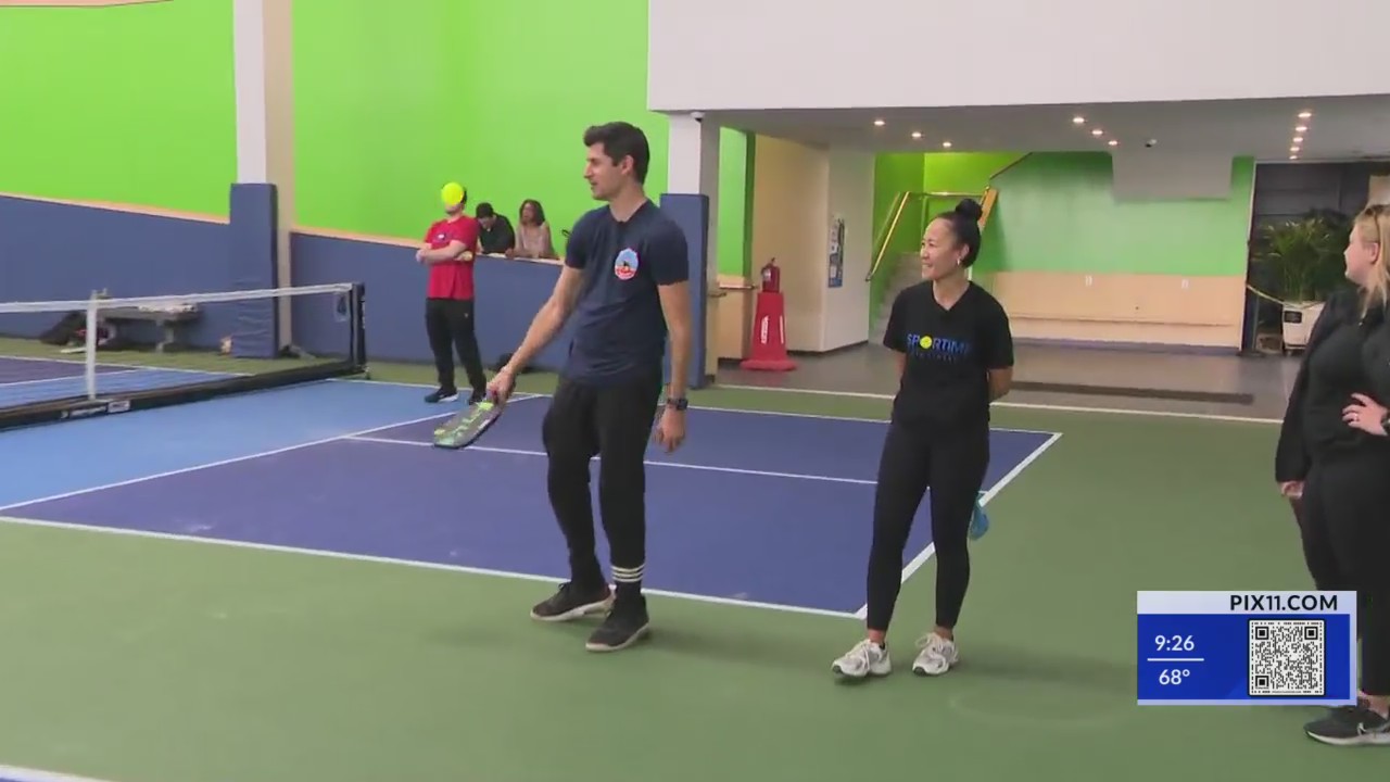 PIX11’s Ben Aaron plays pickleball on Randall’s Island – PIX11