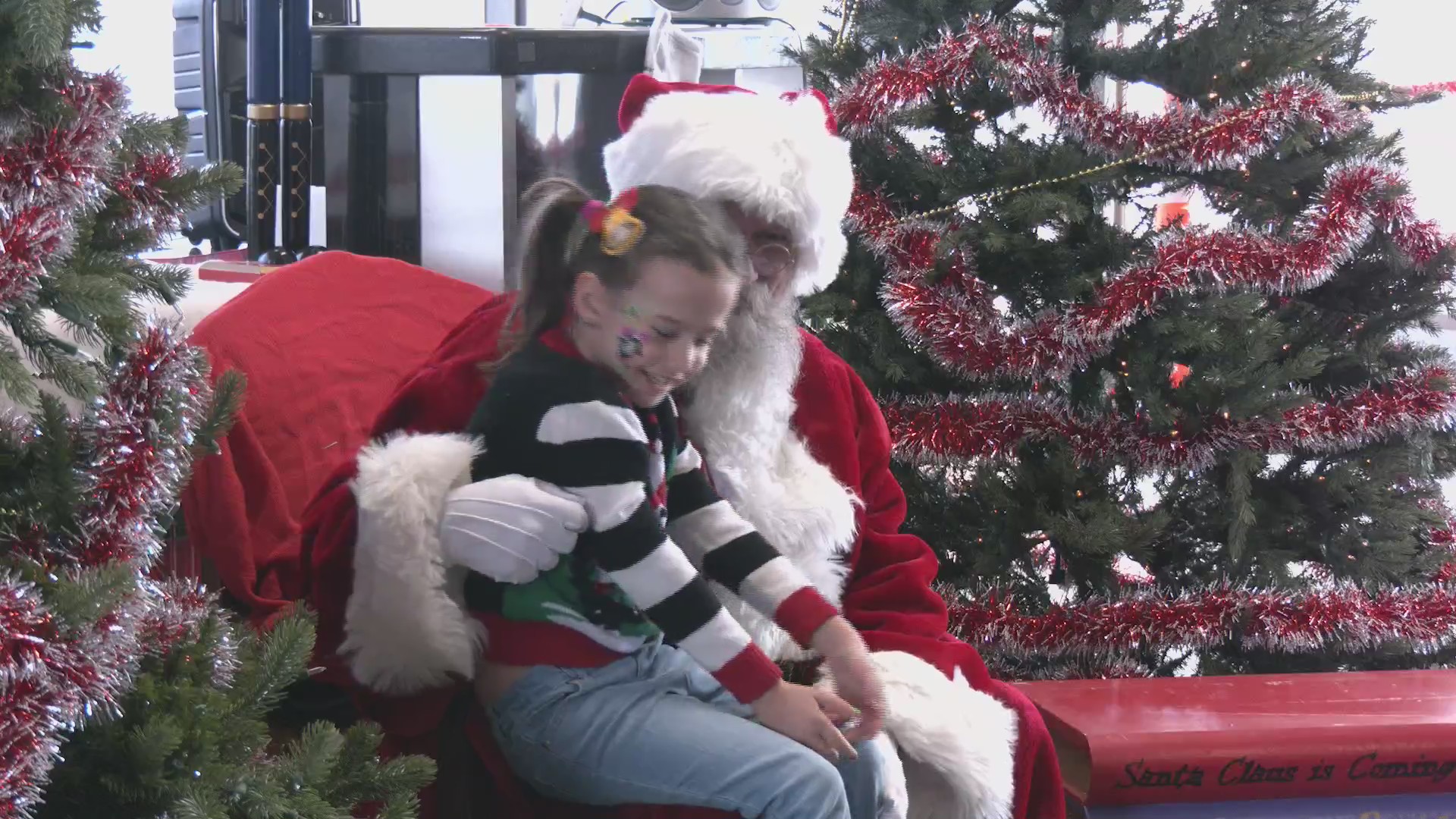 Santa lands at Joplin Airport for annual visit to Freedom of Flight ...