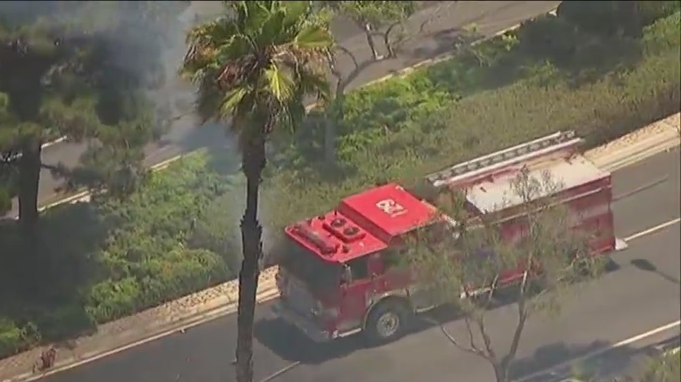 Brush fire in Otay Mesa – FOX 5 San Diego & KUSI News