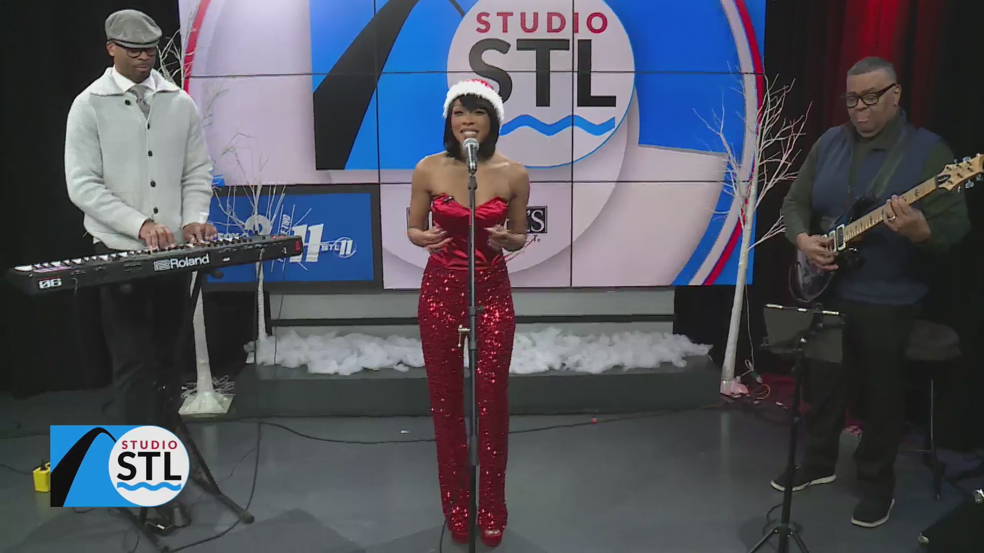 Broadway Oyster Bar hosts soul singer Laka Soul during ‘Soul Sunday ...