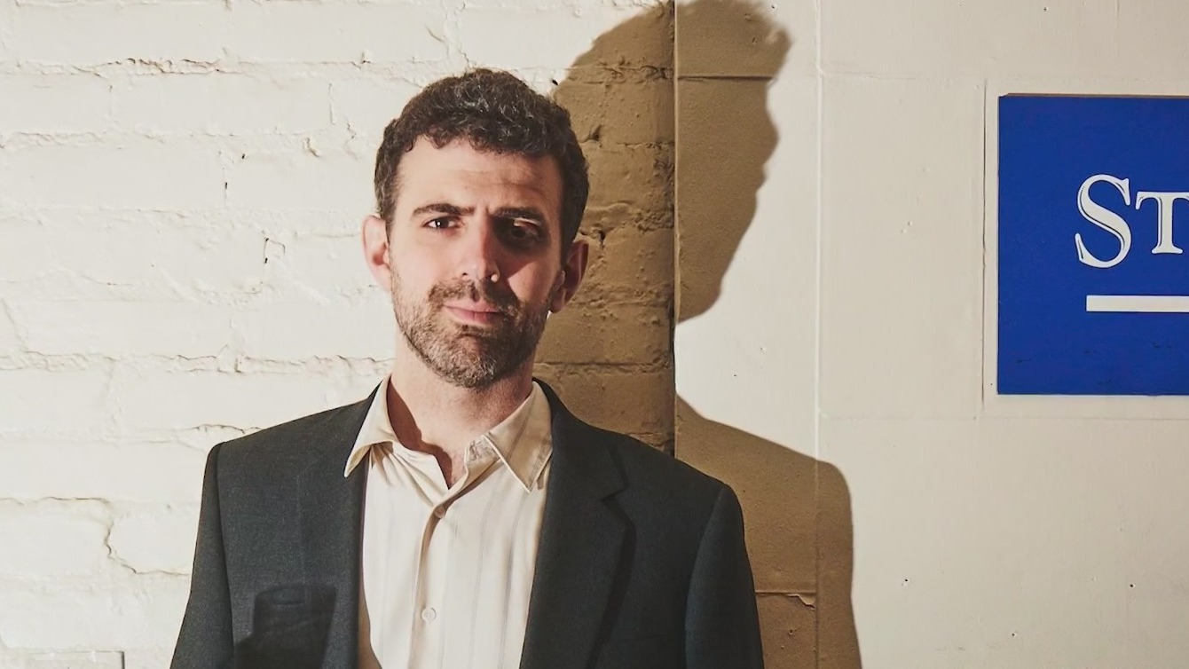 Sam Morril brings back-to-back shows to Portland on Monday – KOIN.com