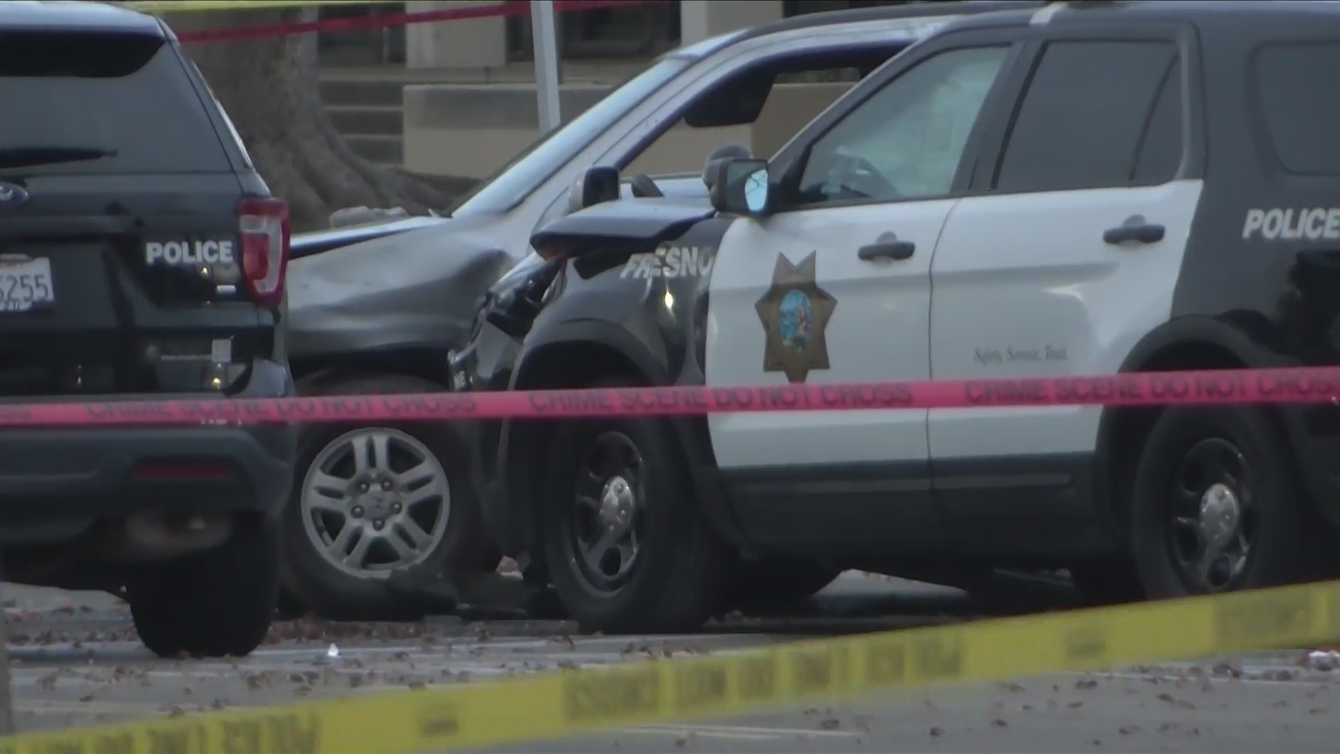 PD: Officers injured, suspect shot after Fresno home invasion robbery ...