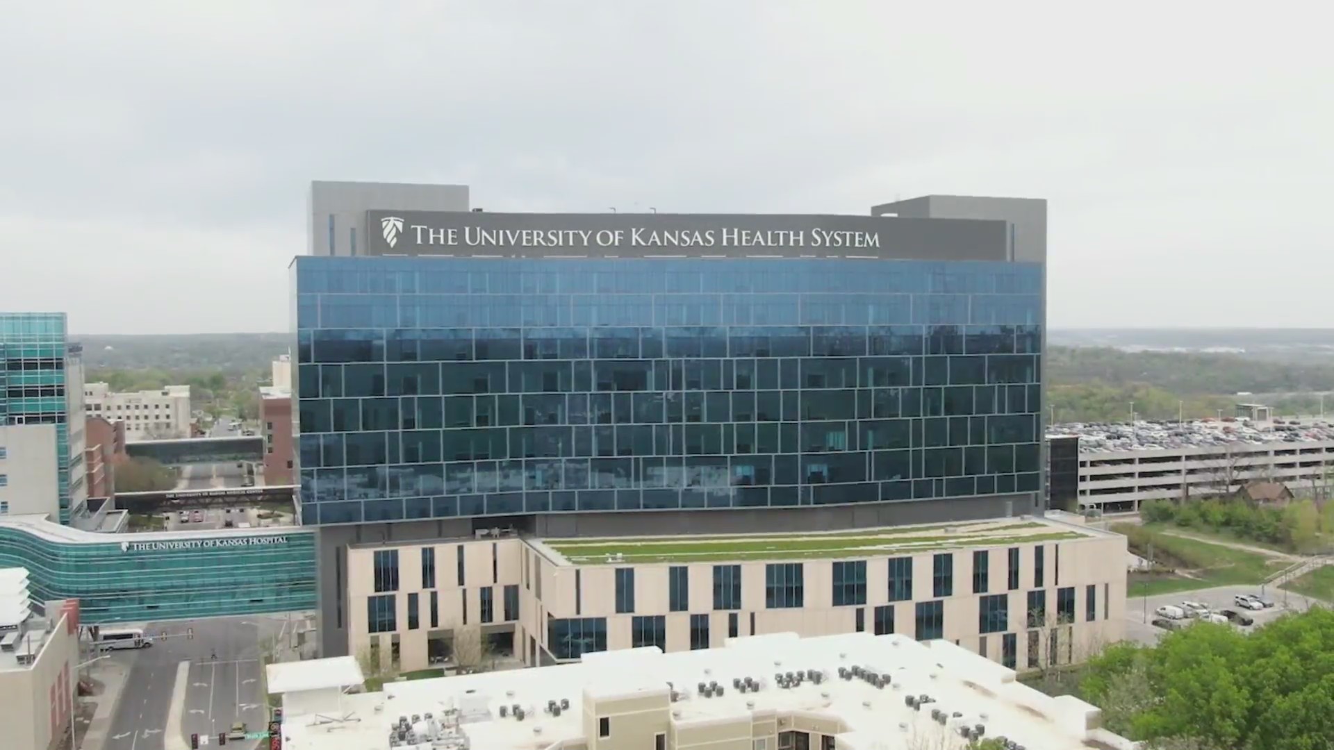 KU Health worker accessed records, photos of 400+ patients: Lawsuit ...