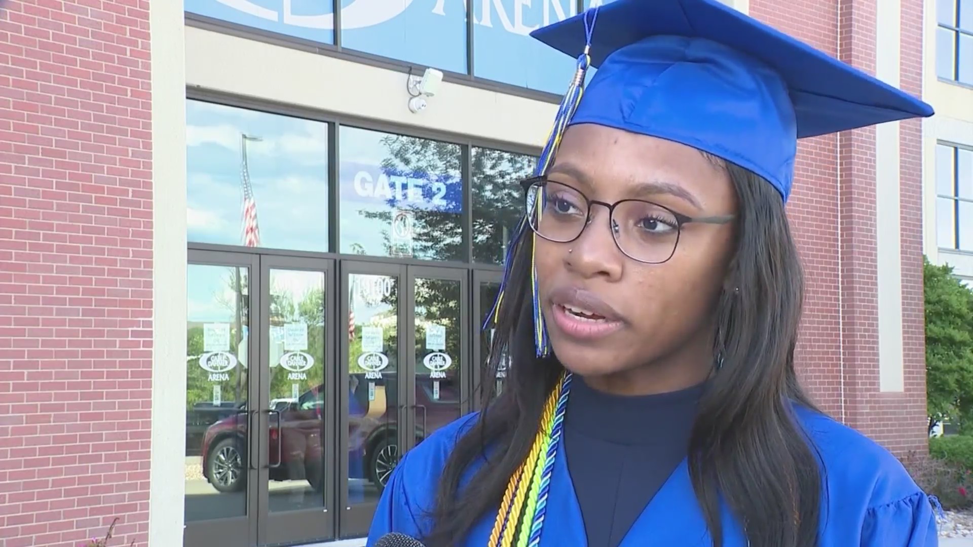 Ruskin HS seniors reflect on living through pandemic – FOX 4 Kansas ...