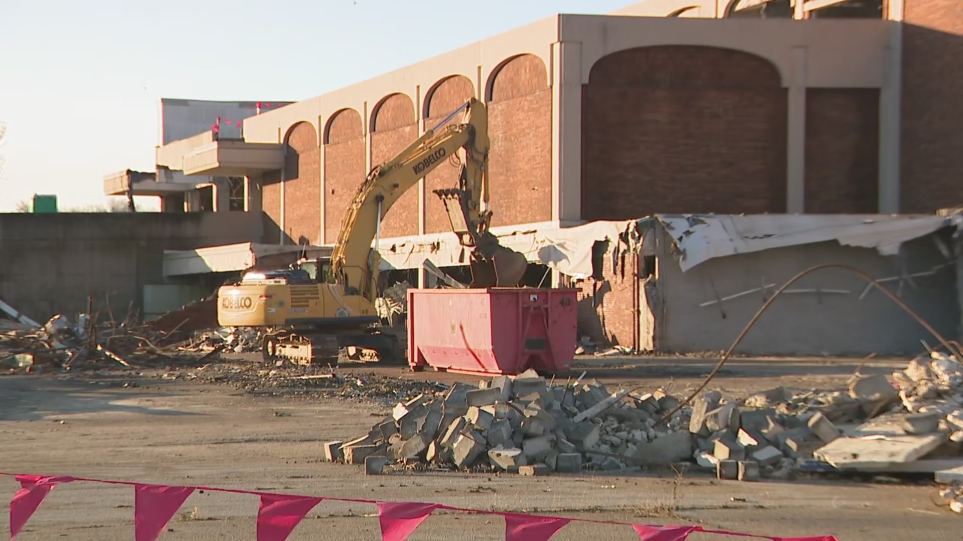 WATCH: Demolition of former NE Ohio Sears begins – Fox 8 Cleveland WJW