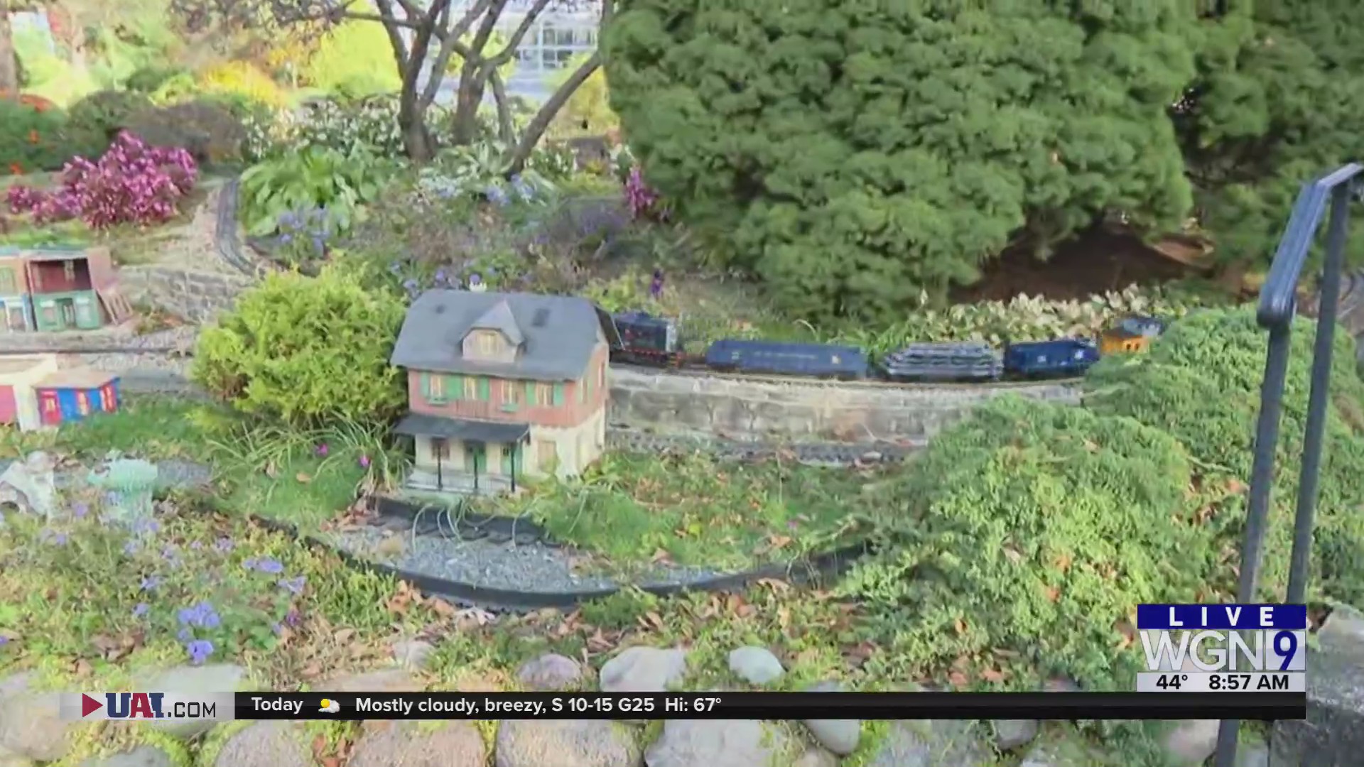 Around Town – Unique Train Estate – WGN-TV