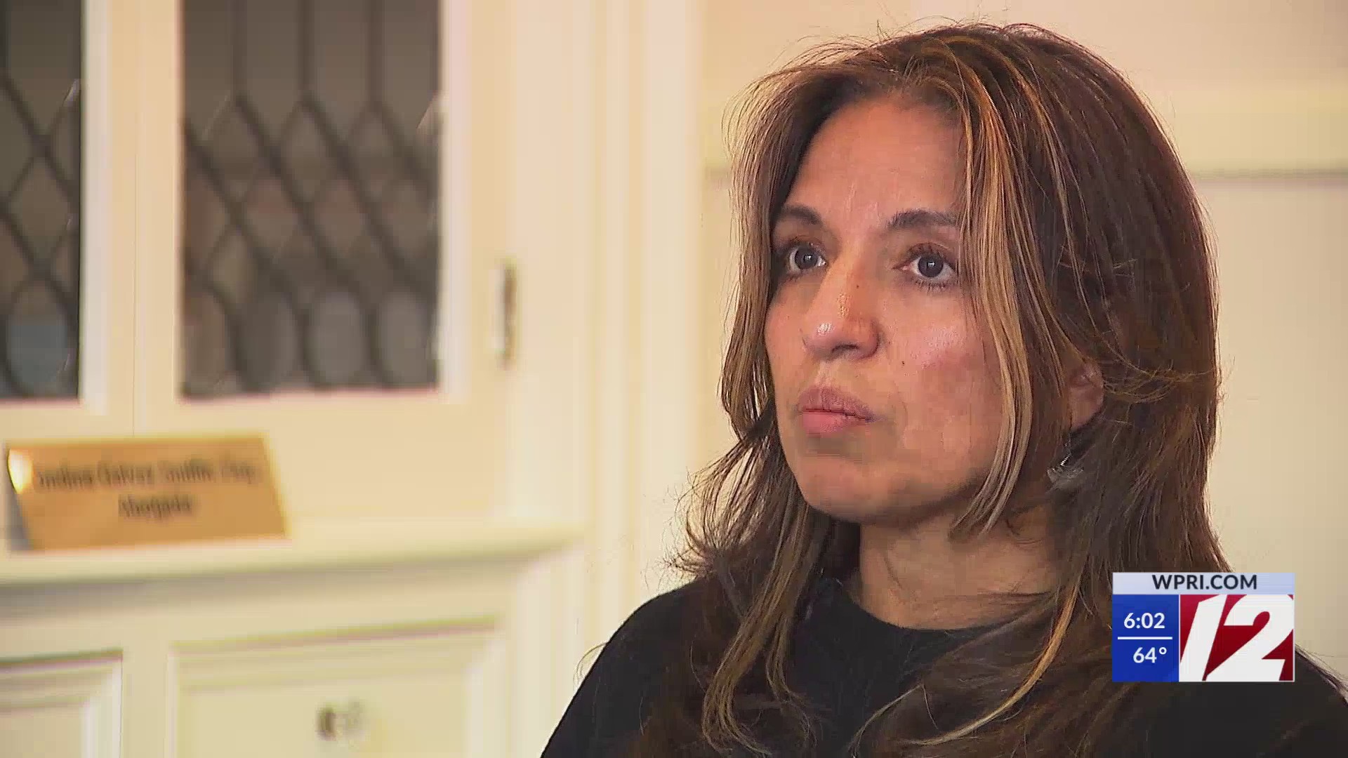 Attorney: ICE agents shatter car window during New Bedford arrest ...