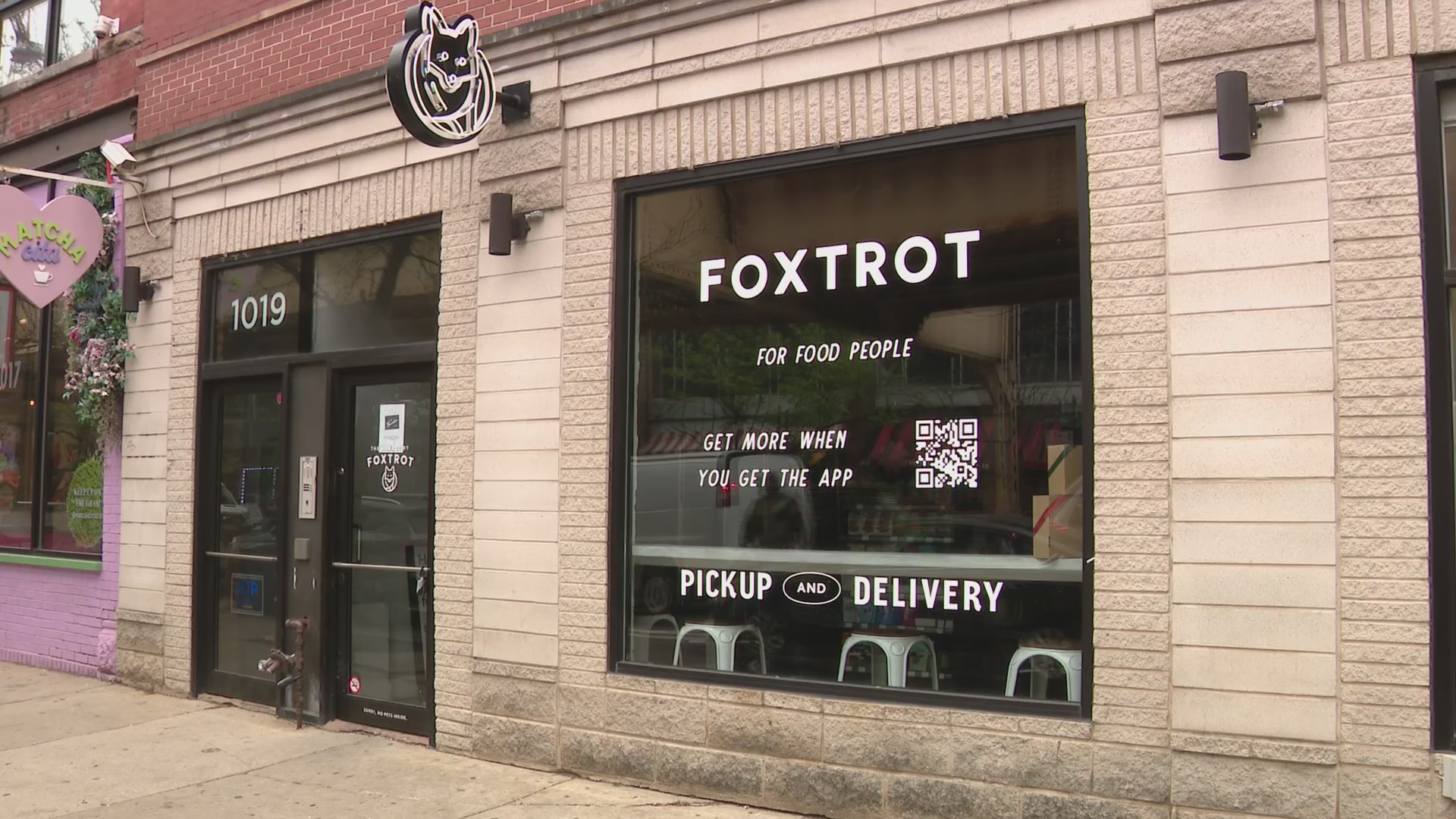 Dom’s, Foxtrot stores in Chicago close months after merge – WGN-TV