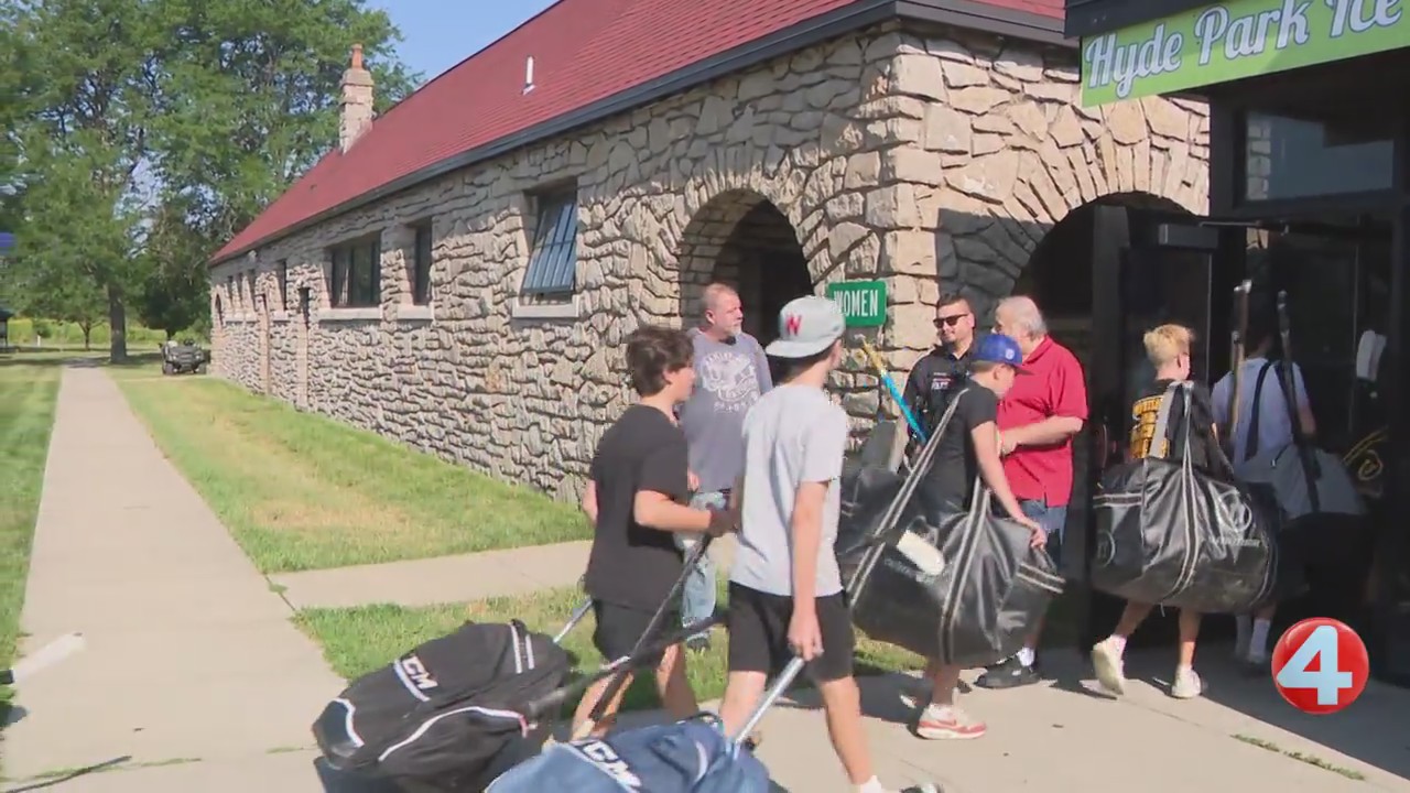 Niagara Falls city crews change locks at ice rink over operator dispute ...