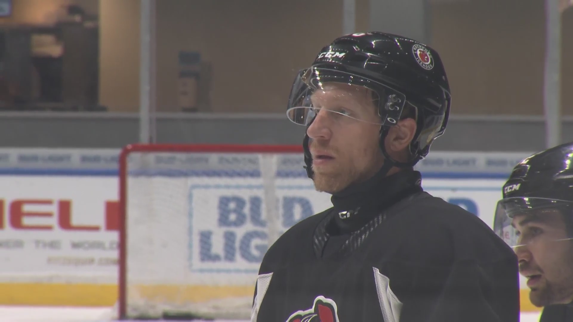 Former AHL MVP Gerry Mayhew adds another veteran presence to young ...