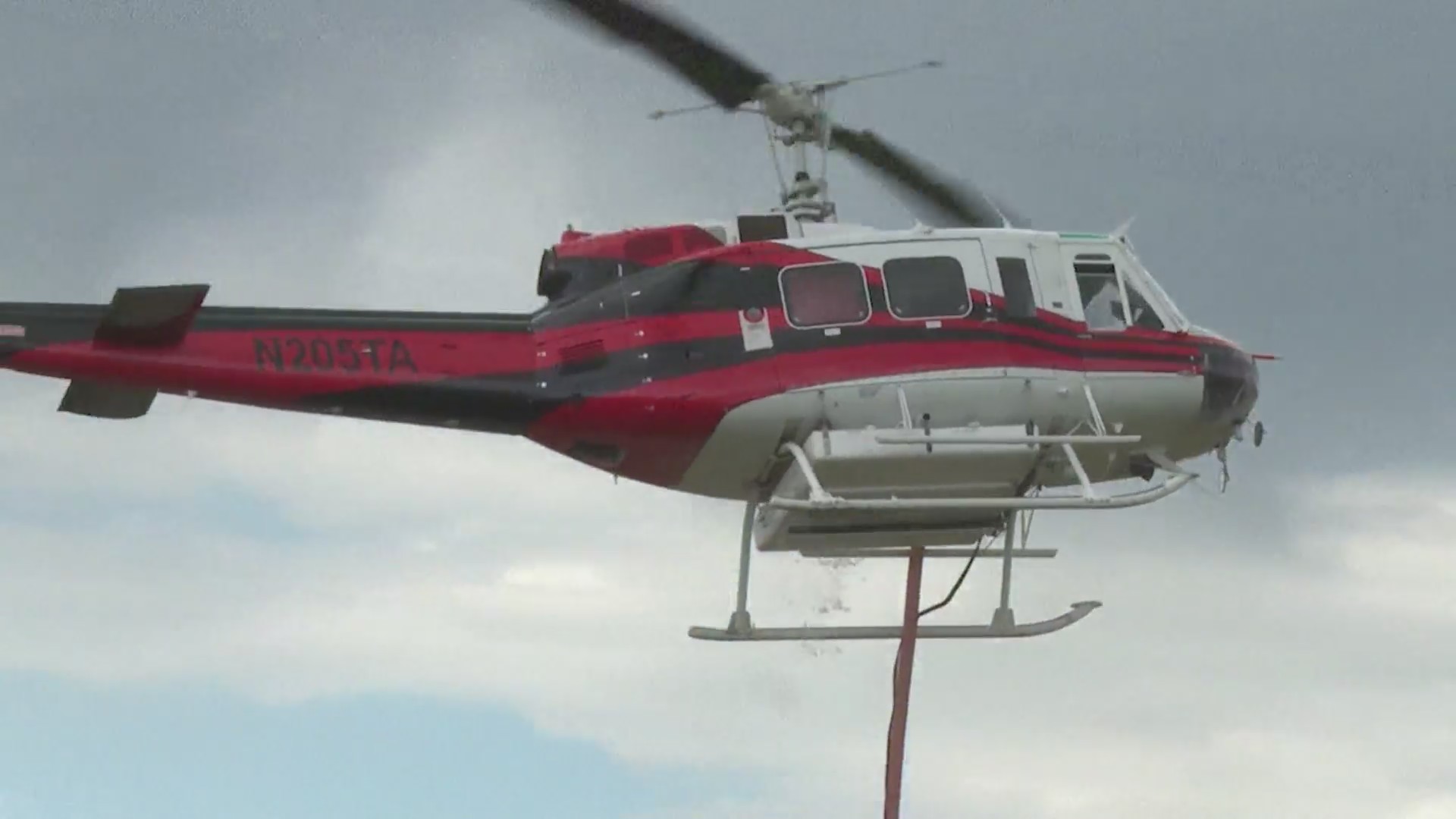 Douglas County demonstrates aerial firefighting – FOX31 Denver