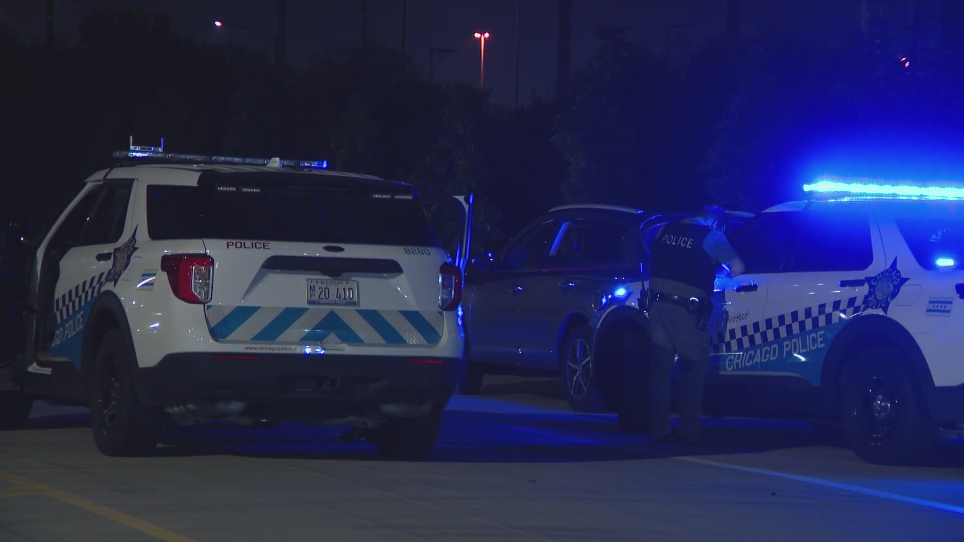 Chicago police investigate string of armed robberies on Southwest Side ...