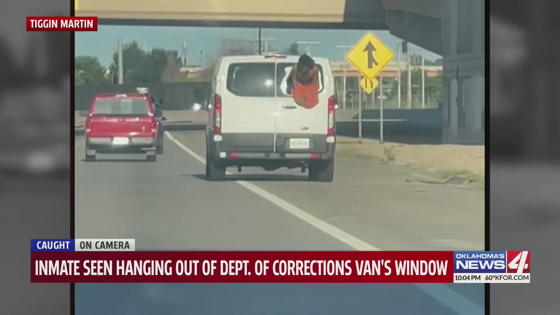Inmate seen hanging out of Dept. of Corrections van’s window – WKRG News 5