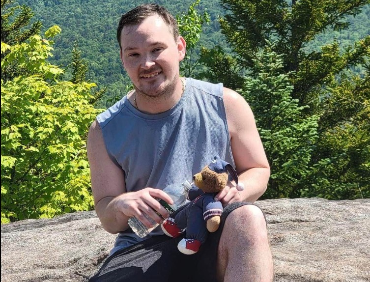 Tom Passmore returns home after battle with pneumonia – WETM ...