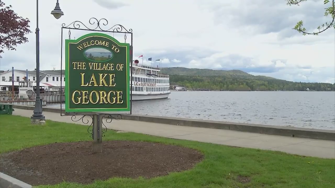 Missing Lake George sign returned – NEWS10 ABC