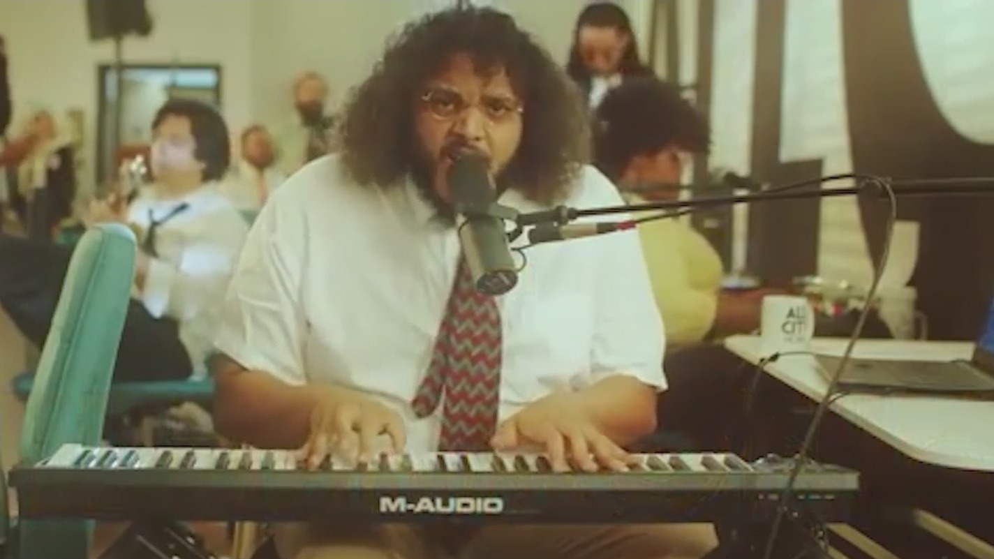 Globally recognized artist, multi-instrumentalist The Philharmonik to ...