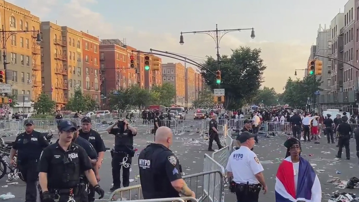 2 teens shot along Dominican Parade route in the Bronx: NYPD – PIX11