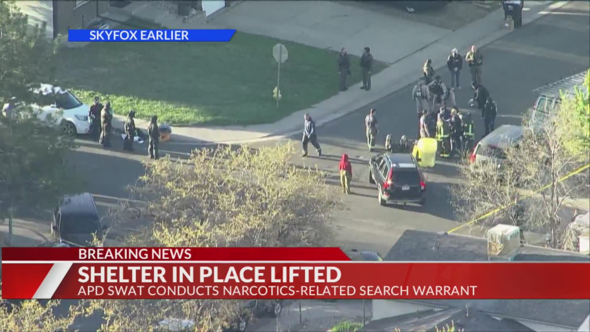 SWAT serving narcotics-related search warrant in Aurora – FOX31 Denver