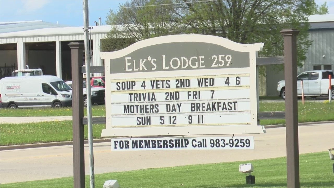 Elks Lodge provides free meals to veterans as a way to say thank you ...