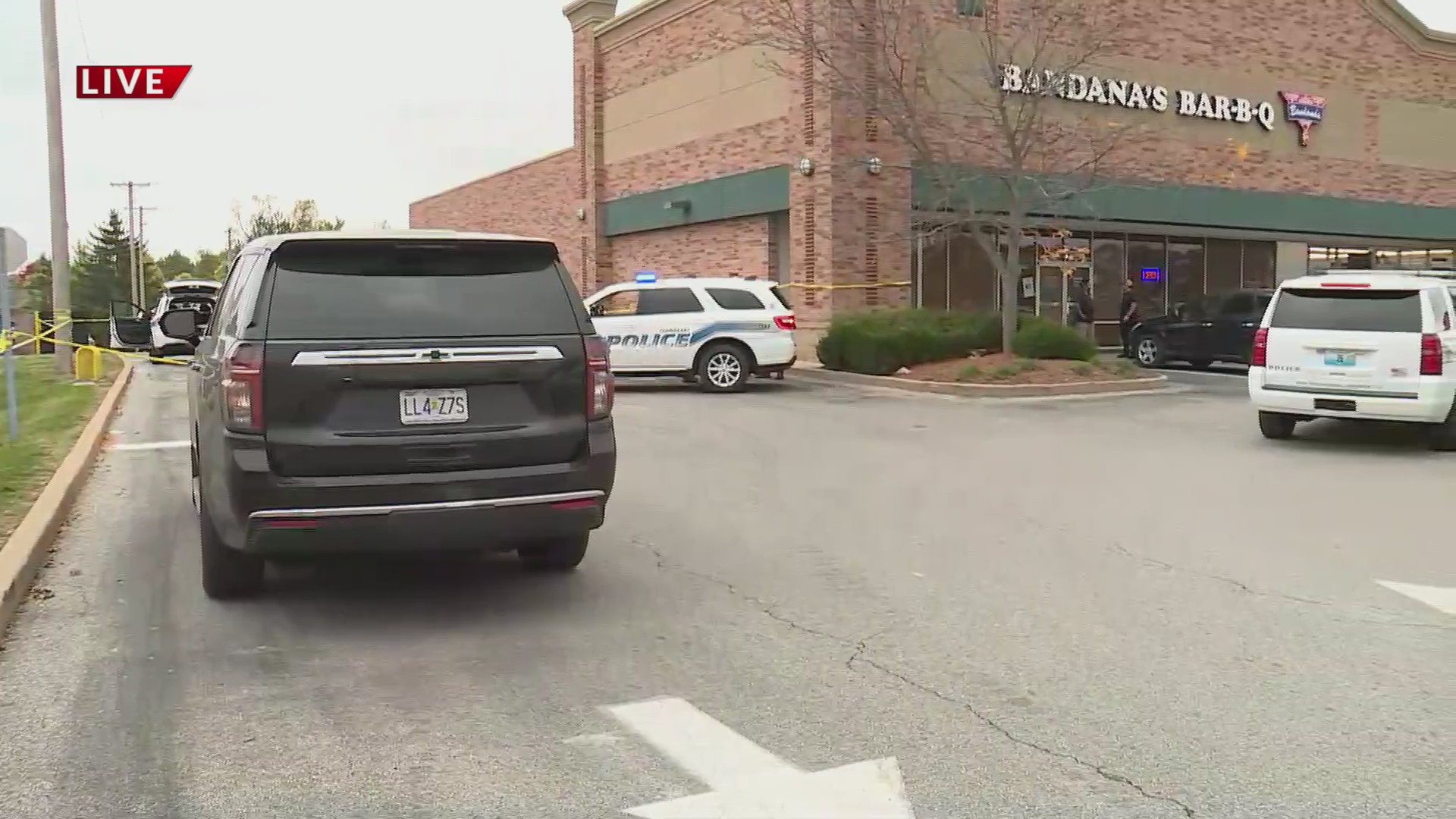 Florissant shooting in shopping plaza leaves one dead – FOX 2