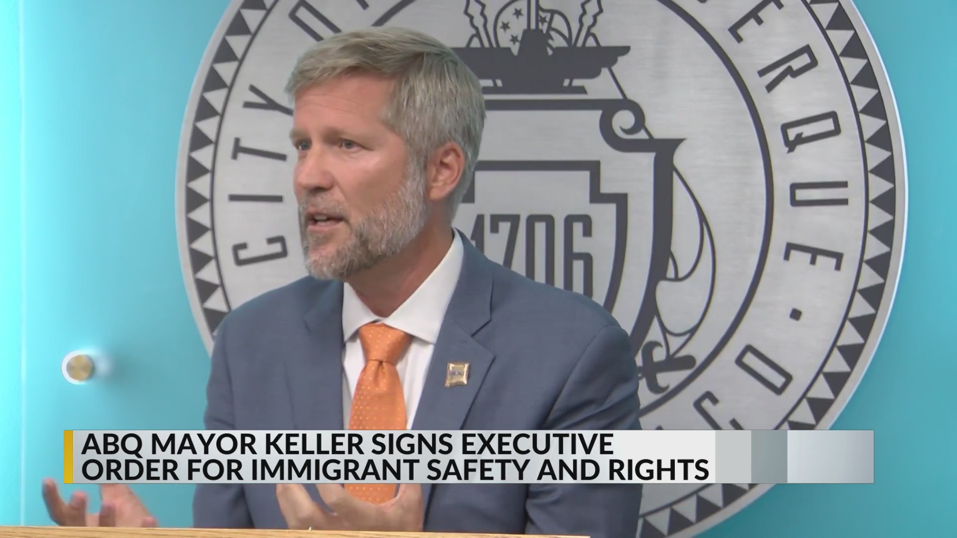 Albuquerque mayor signs executive order for immigrant safety, rights ...