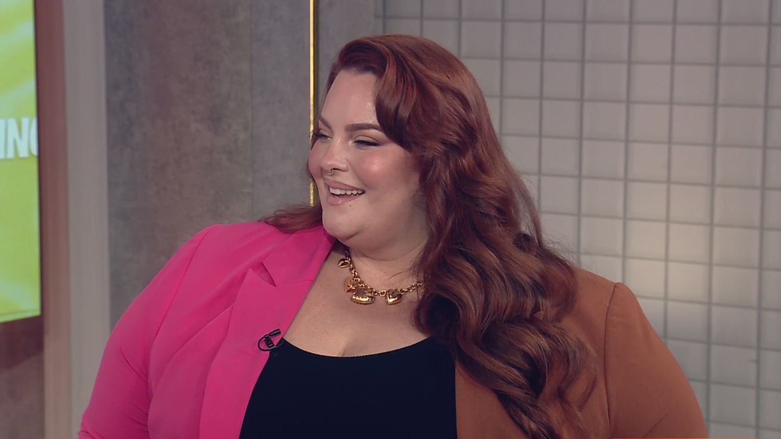 Plus-size model Tess Holliday talks body positivity – PIX11