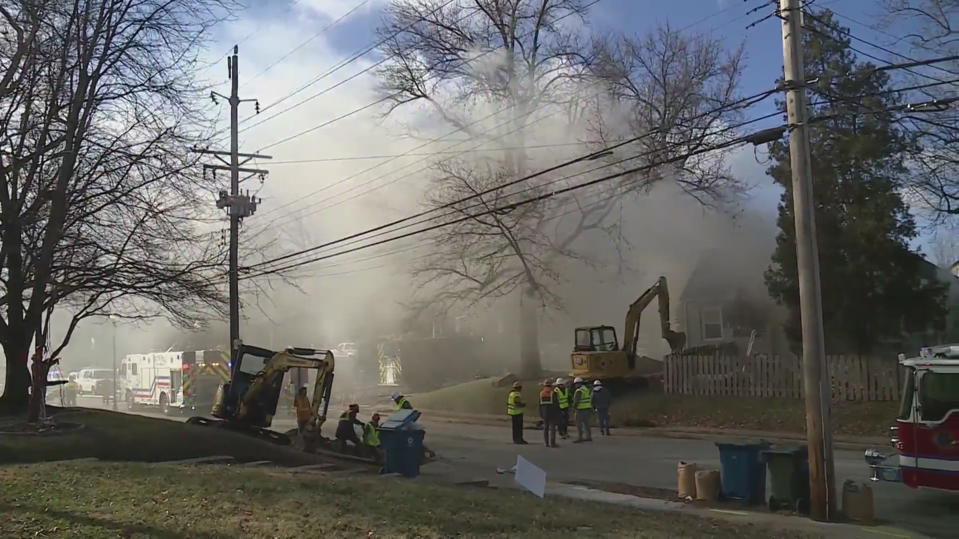 Gas leak leads to Glendale house explosion; four escape with minor ...