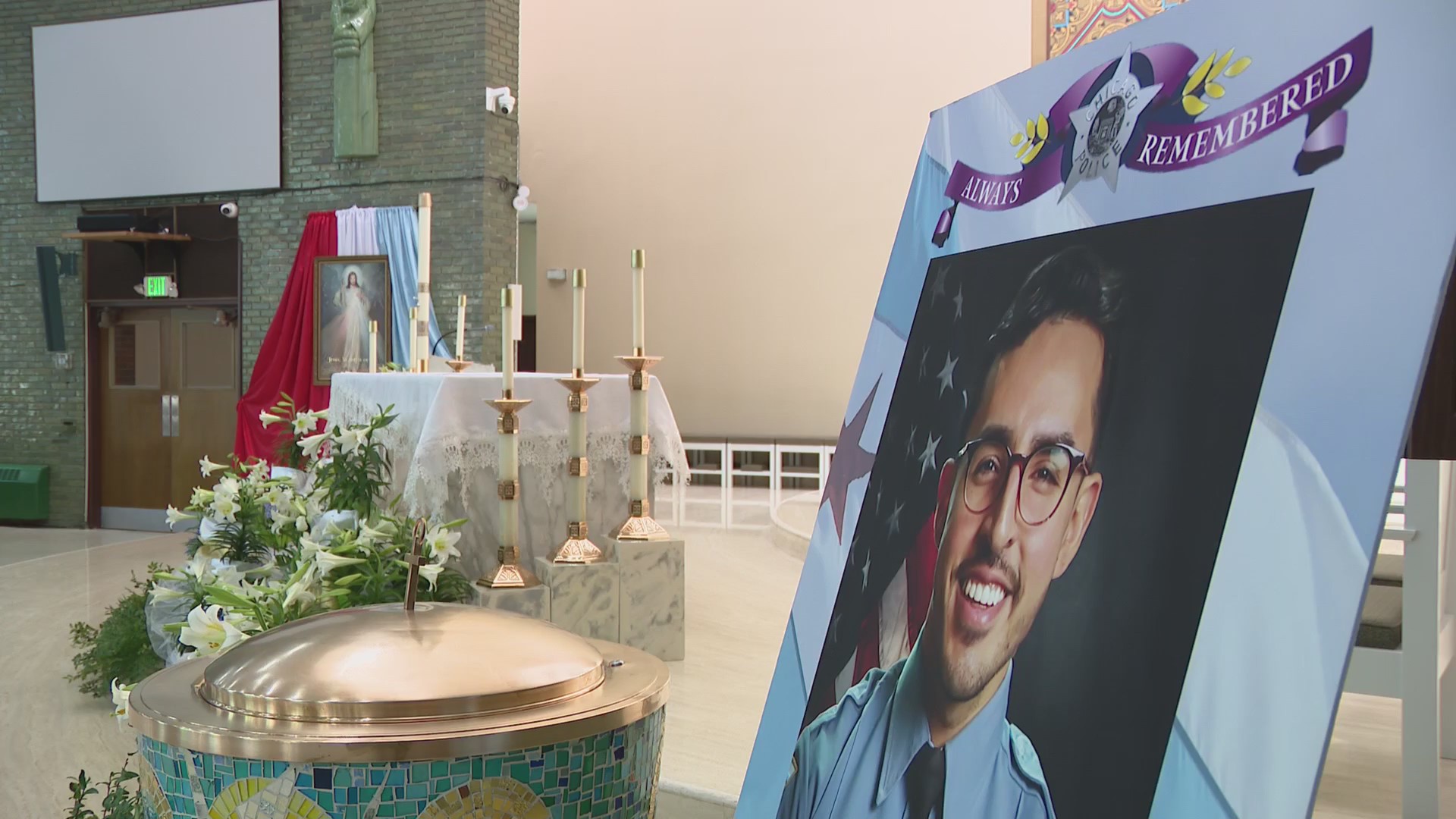 Chicago honors slain police officer Luis Huesca with memorial mass ...