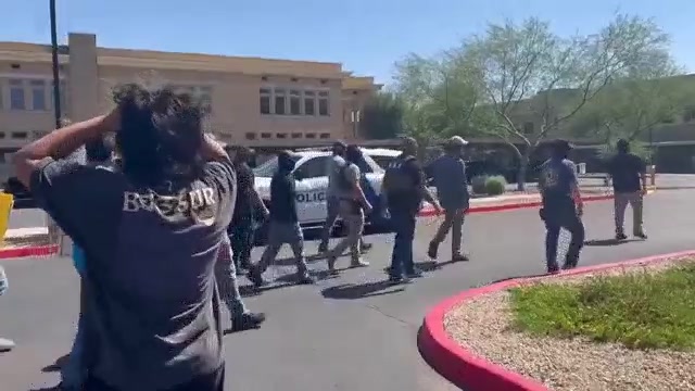 ICE protest outside Phoenix court – BorderReport