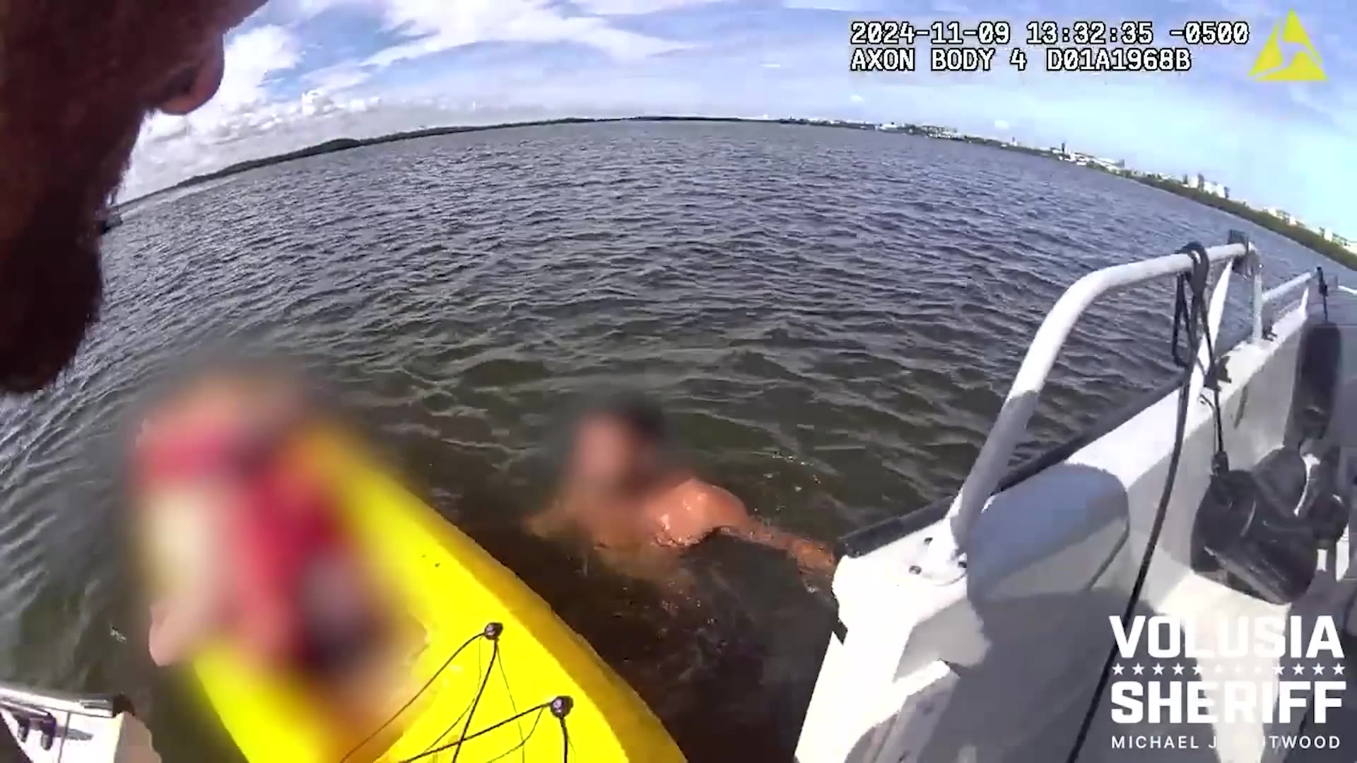 Florida deputies rescue kayaker who fainted, fell into waterway – WFLA