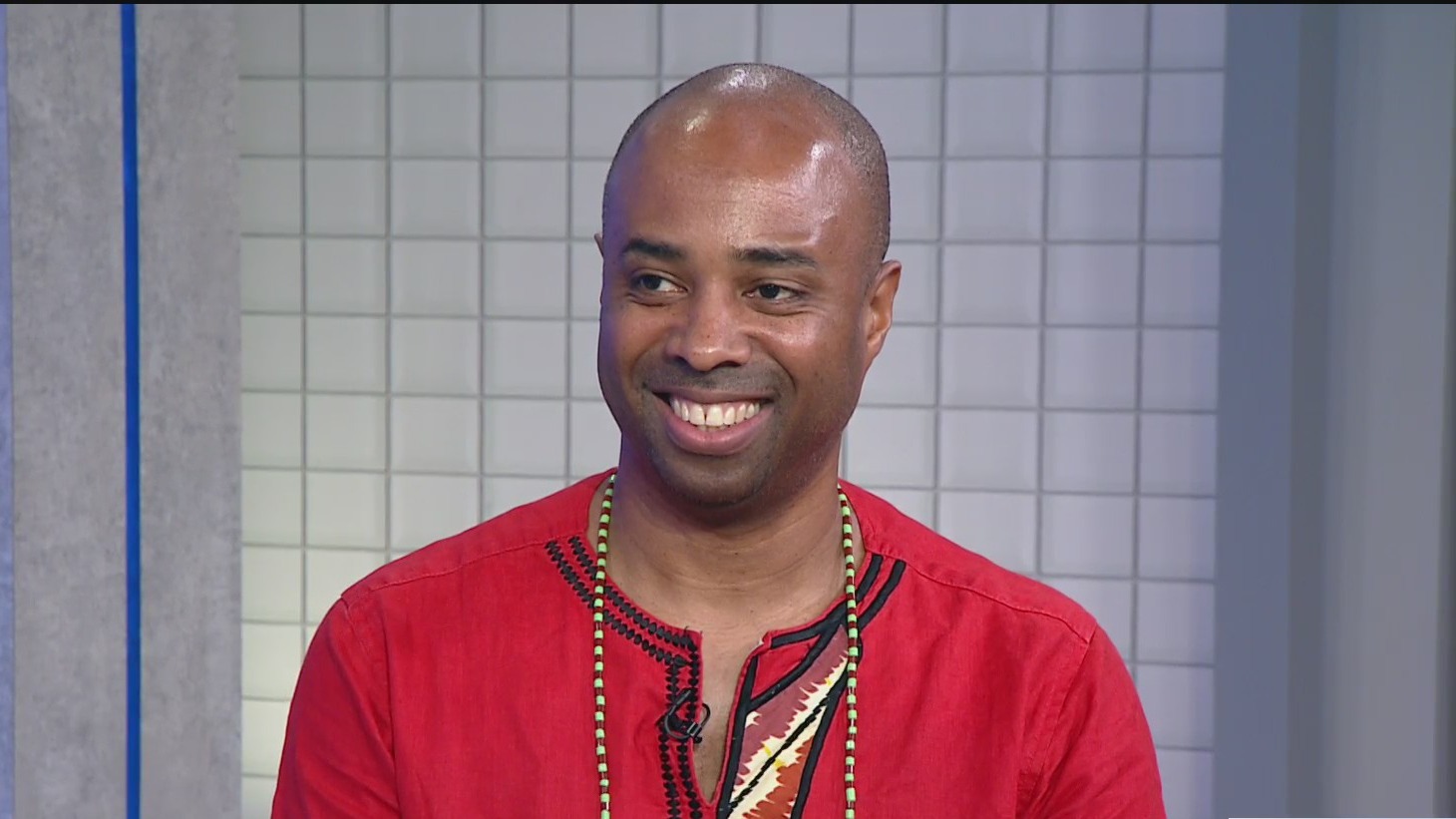 ‘A Freeky Introduction’: Blending beats and poetry – PIX11