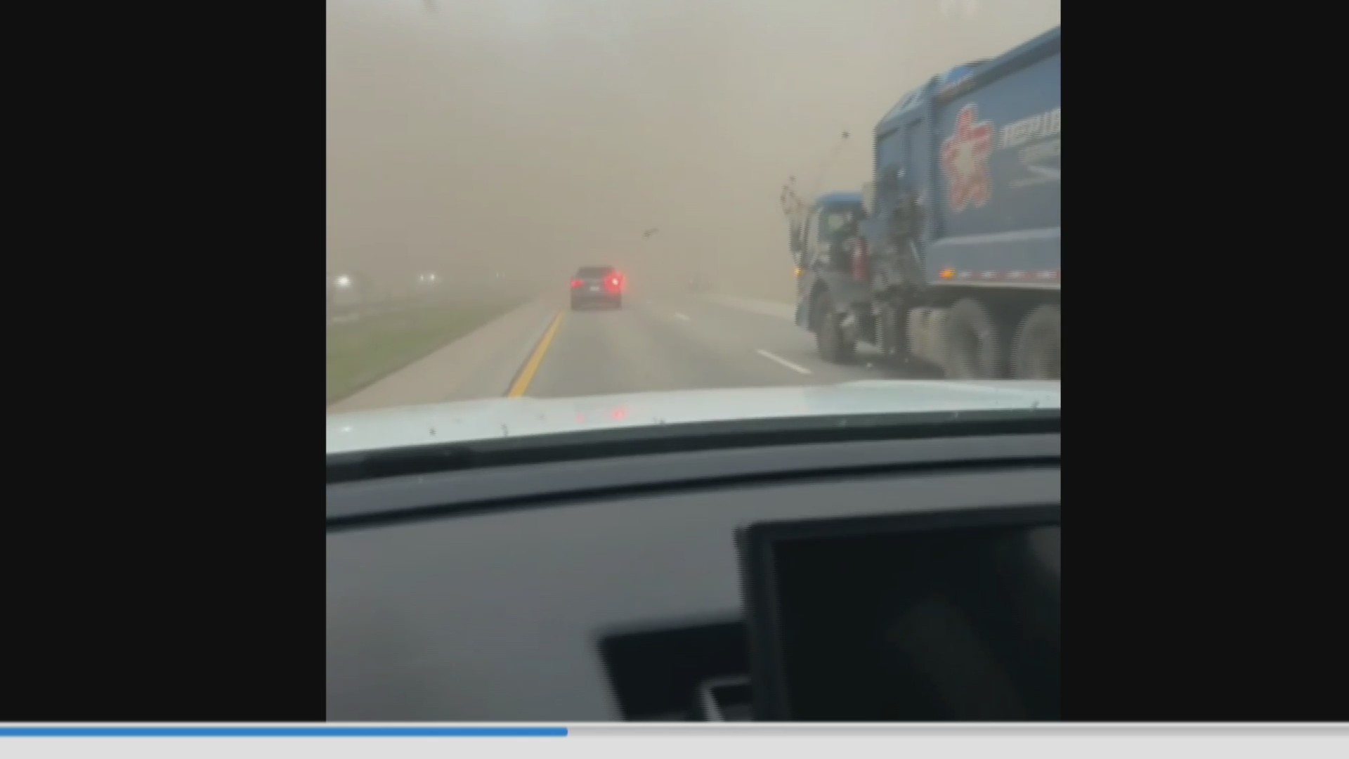Dust storm develops amidst severe weather in Central Illinois. – WCIA.com