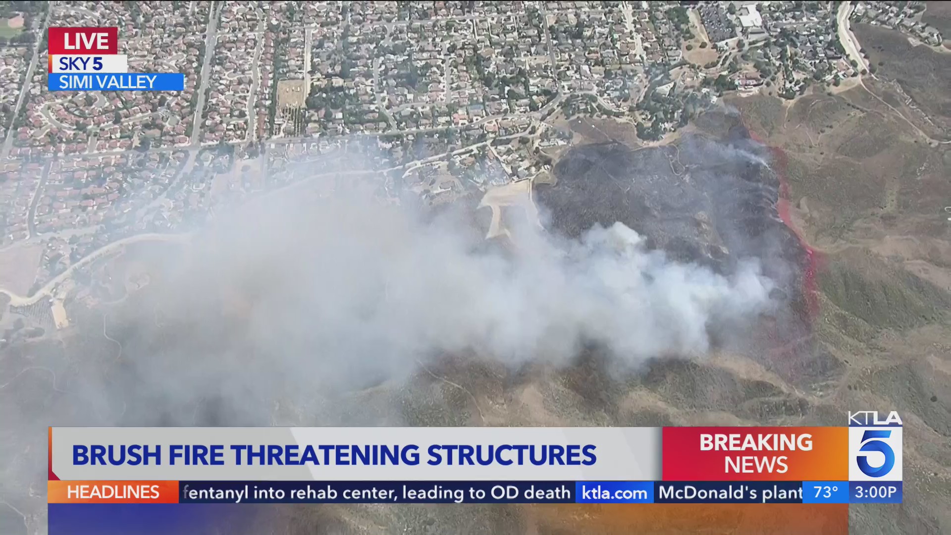 Brush fire erupts near homes in Simi Valley – KTLA