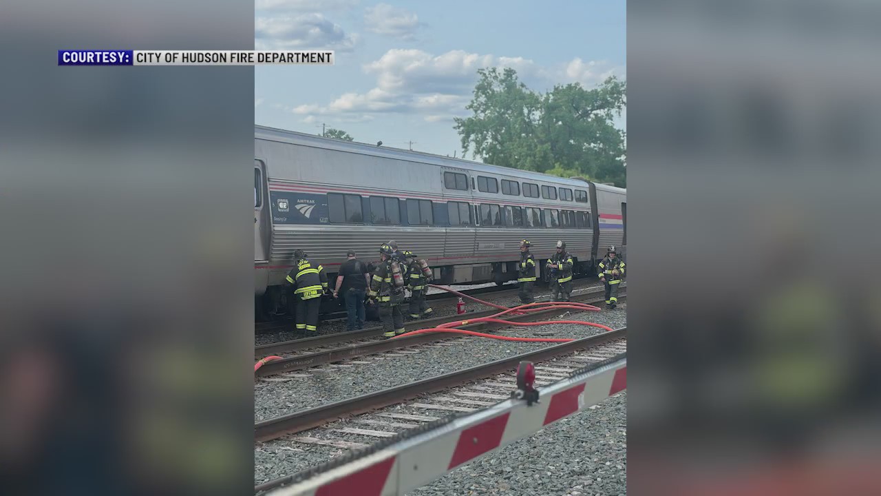 Amtrak train delayed in Hudson after visibly smoking – NEWS10 ABC