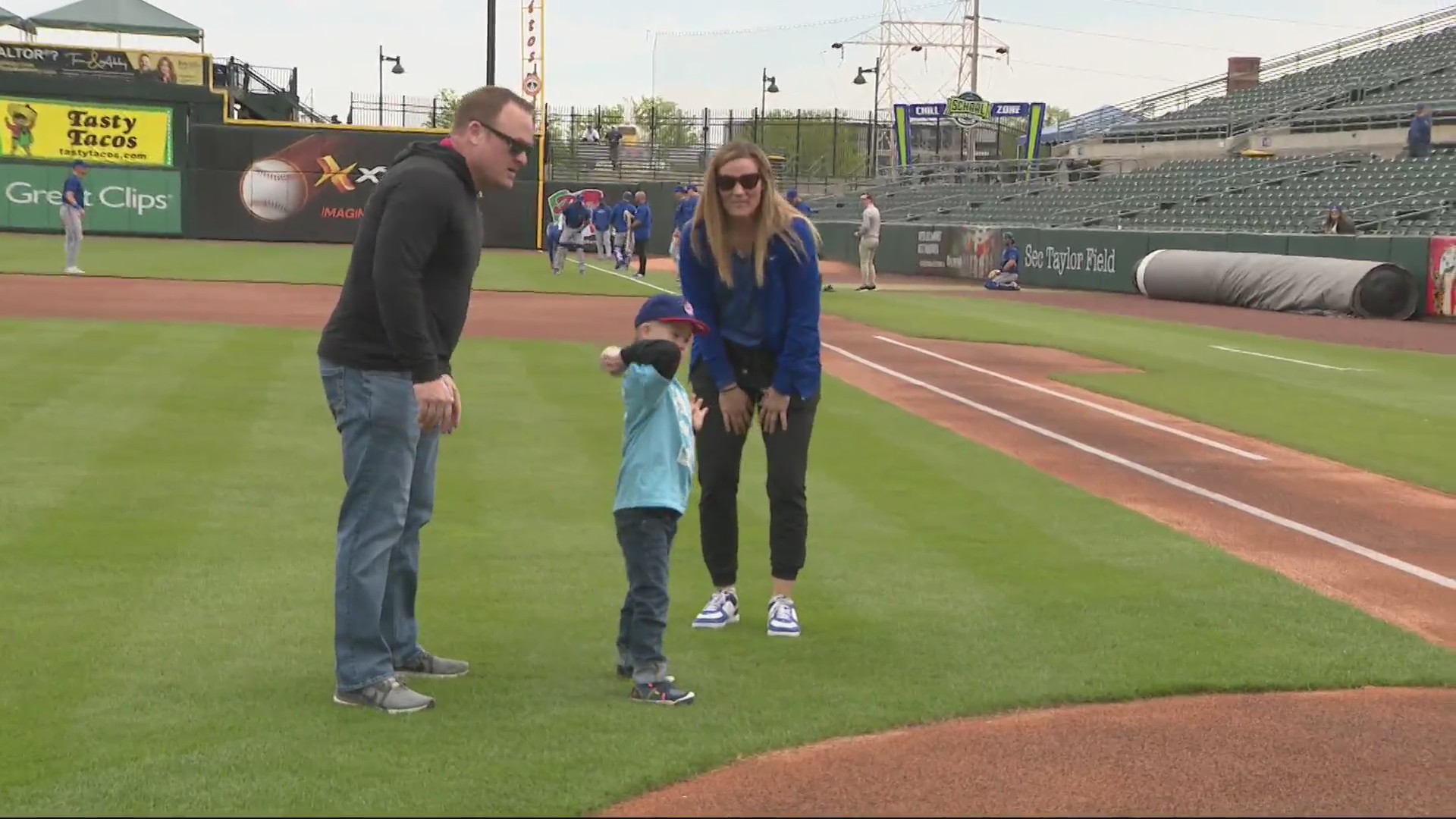 South Hamilton students cheer on classmate at I-Cubs game – who13.com