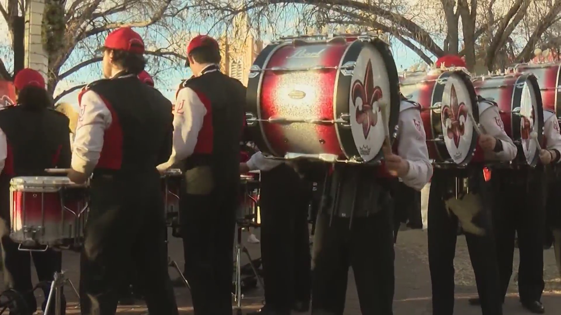 Pep rally held in Old Town ahead of Saturday’s New Mexico Bowl – KRQE ...