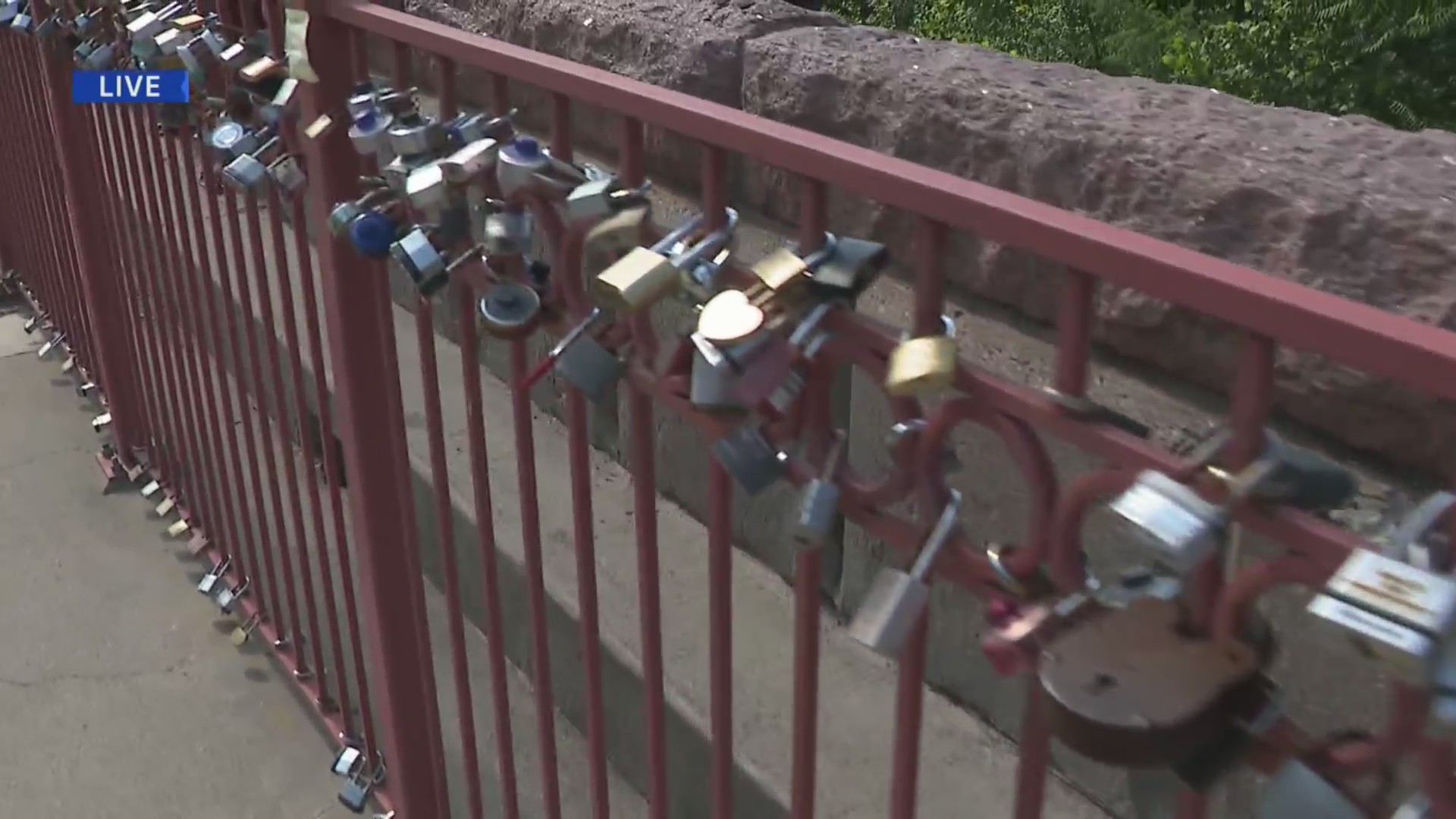 ‘Love locks’ disappear from KC bridge, man taking them comes forward – FOX 4 Kansas City WDAF-TV ...