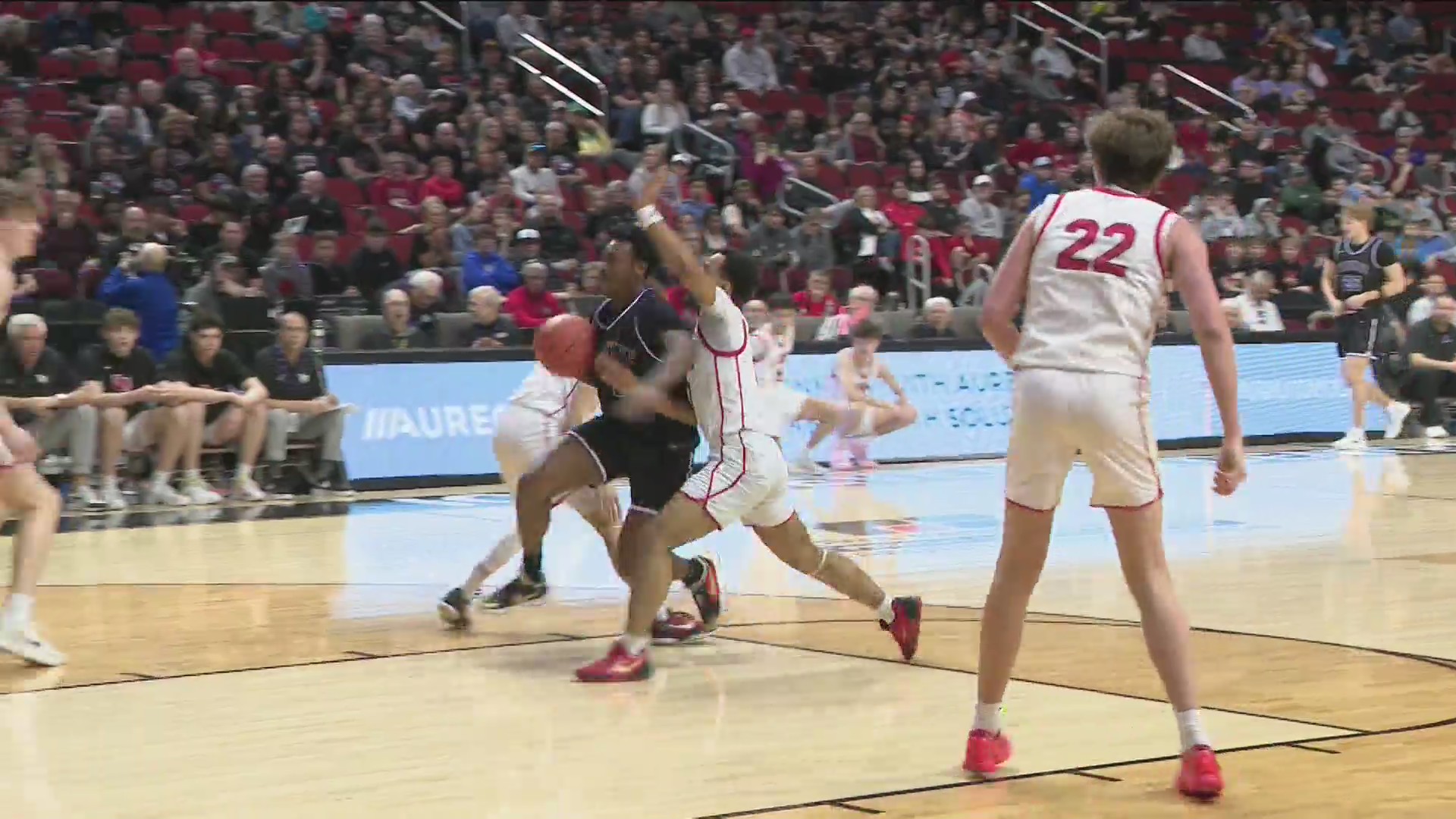 Highlights from day 1 of Iowa boys state basketball tournament – who13.com