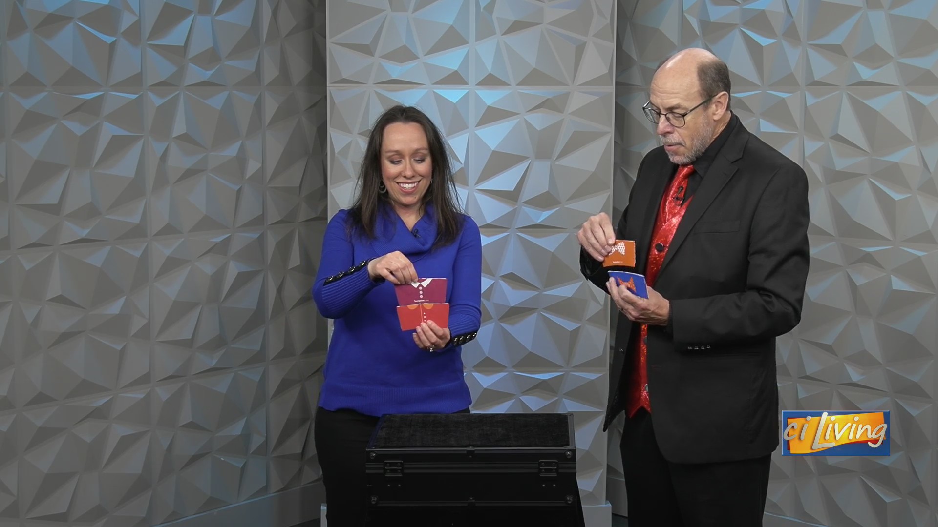 Learn How to Do a Magic Trick – WCIA.com