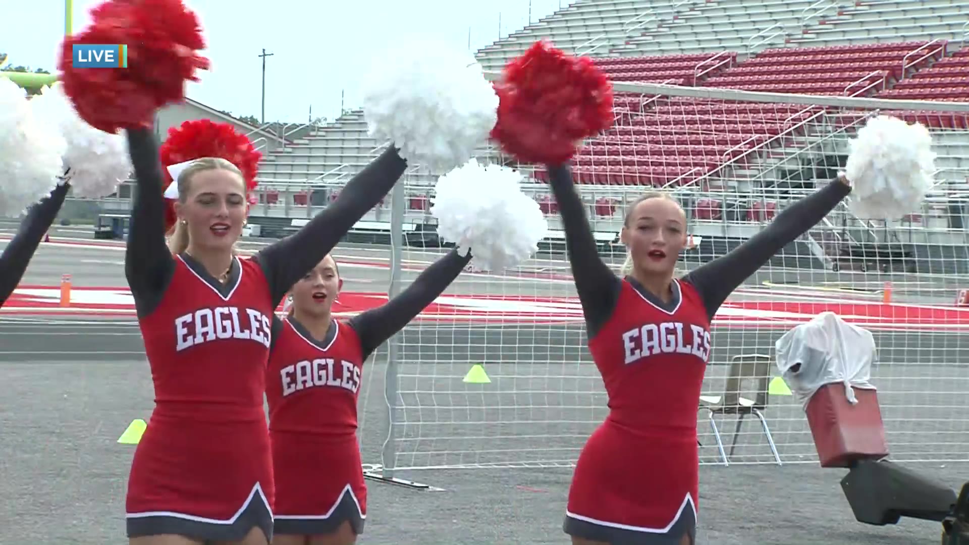 Ozarks Live Football Friday: Nixa High School Cheer – KOLR ...