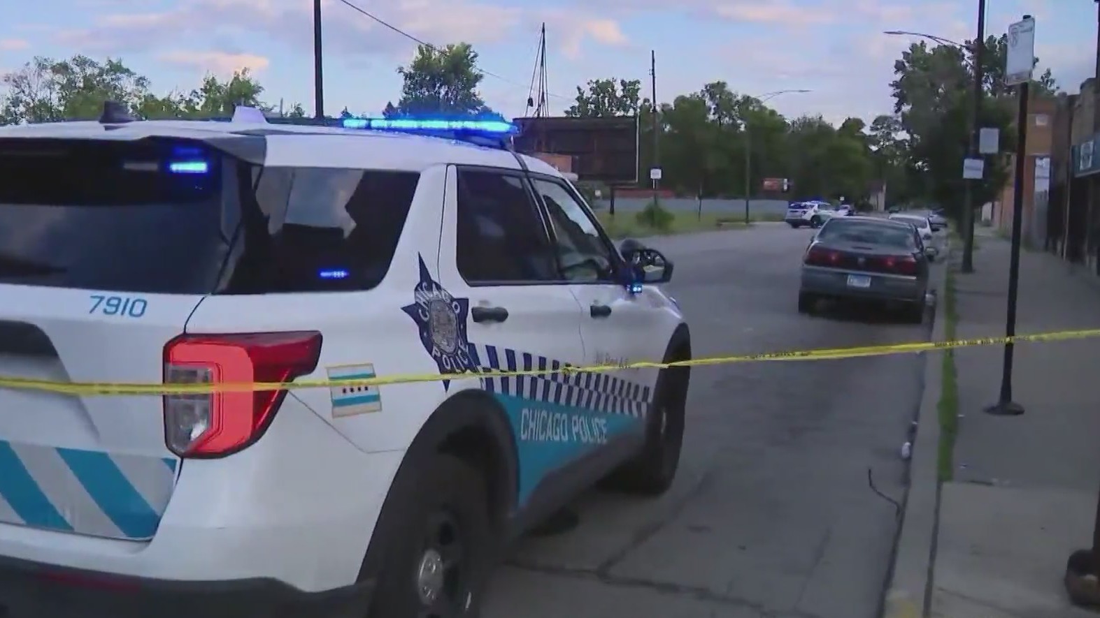 Security guard shot to death near University of Illinois Chicago campus ...